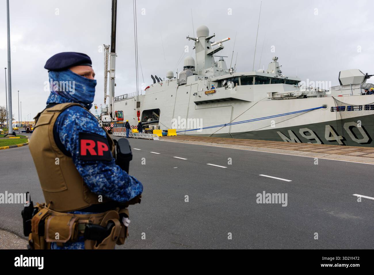 this picture shows the arrival of the Belgian Mine Warfare Vessel M940 ...