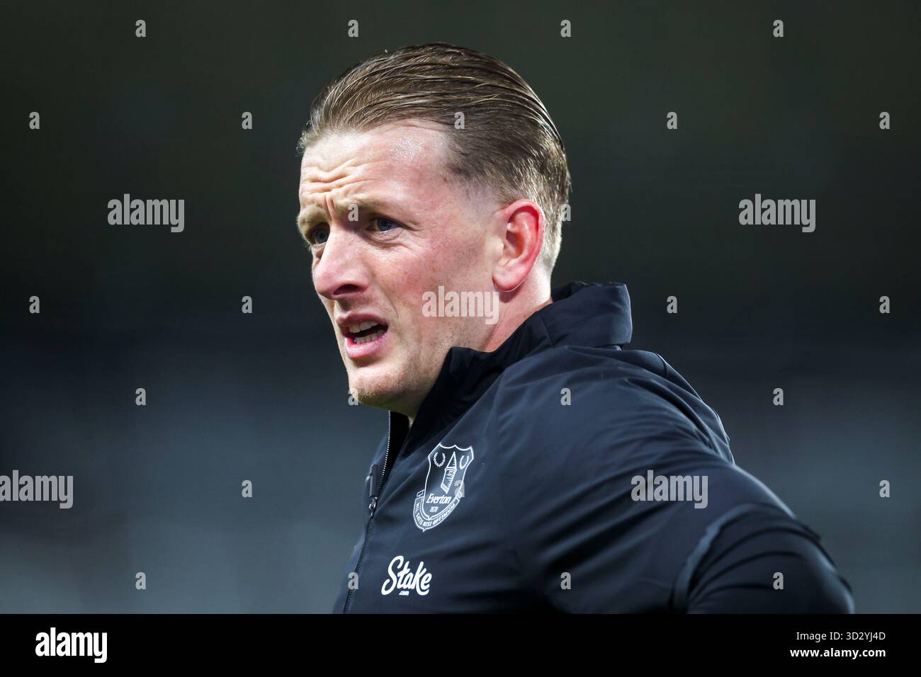 Everton goalkeeper Jordan Pickford (1) warm up during the Sunderland v ...
