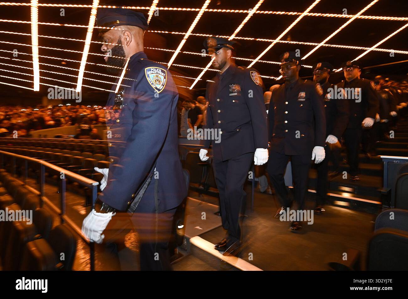 New York, USA. 03rd Nov, 2025. Graduating NYPD cadets arrive at the New ...