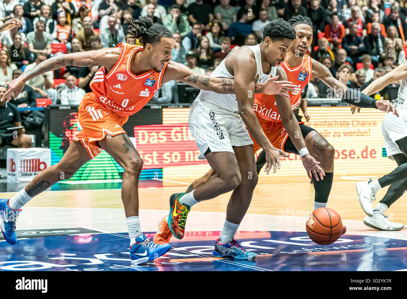 Chemnitz, Deutschland 01. November 2025: 1.BBL - 2025/2026 - Niners ...