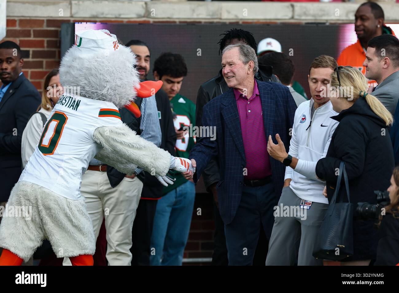 DALLAS, TX - November 01: Former President George W. Bush shakes hands ...