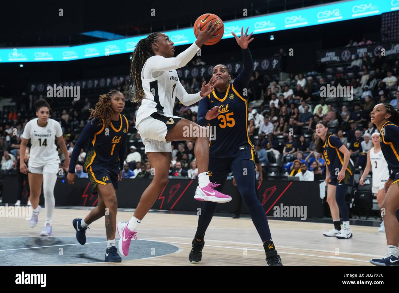 Vanderbilt guard Mikayla Blakes (1) drives on California center Sakima ...