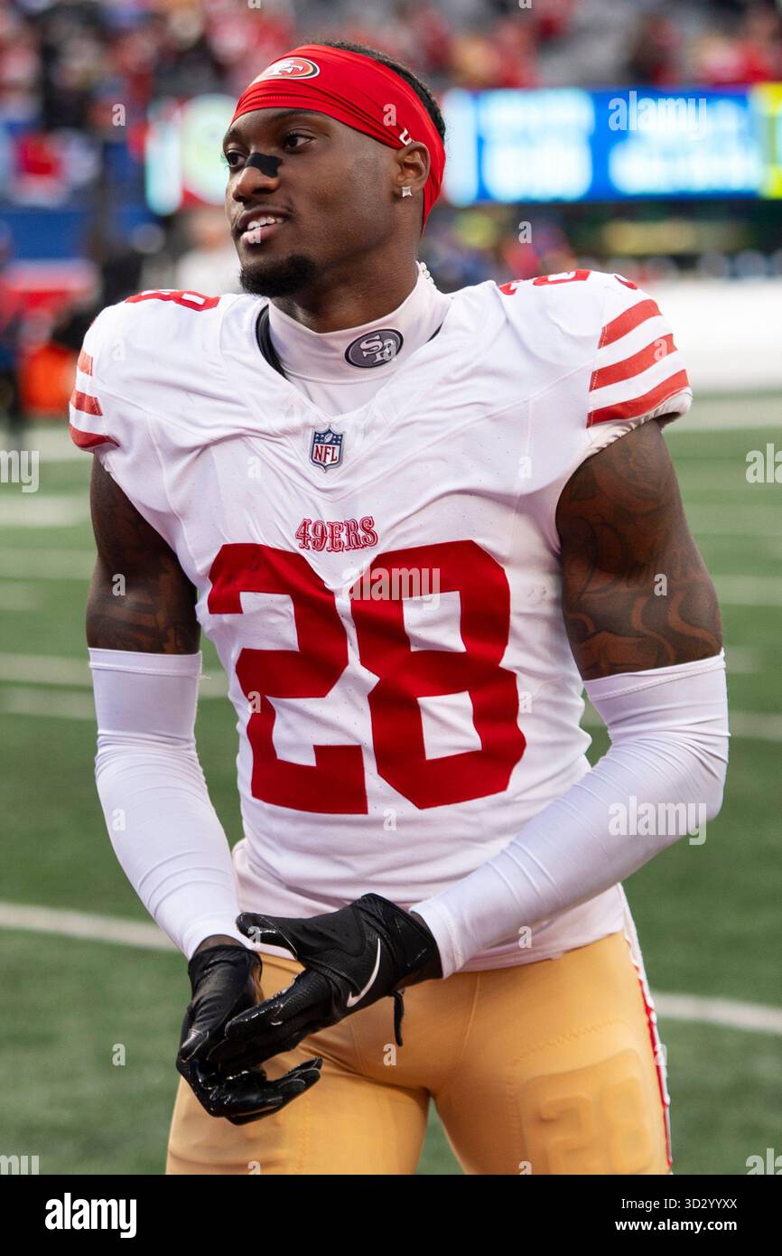 San Francisco 49ers corner back Darrell Luter Jr. (28) heads off the ...
