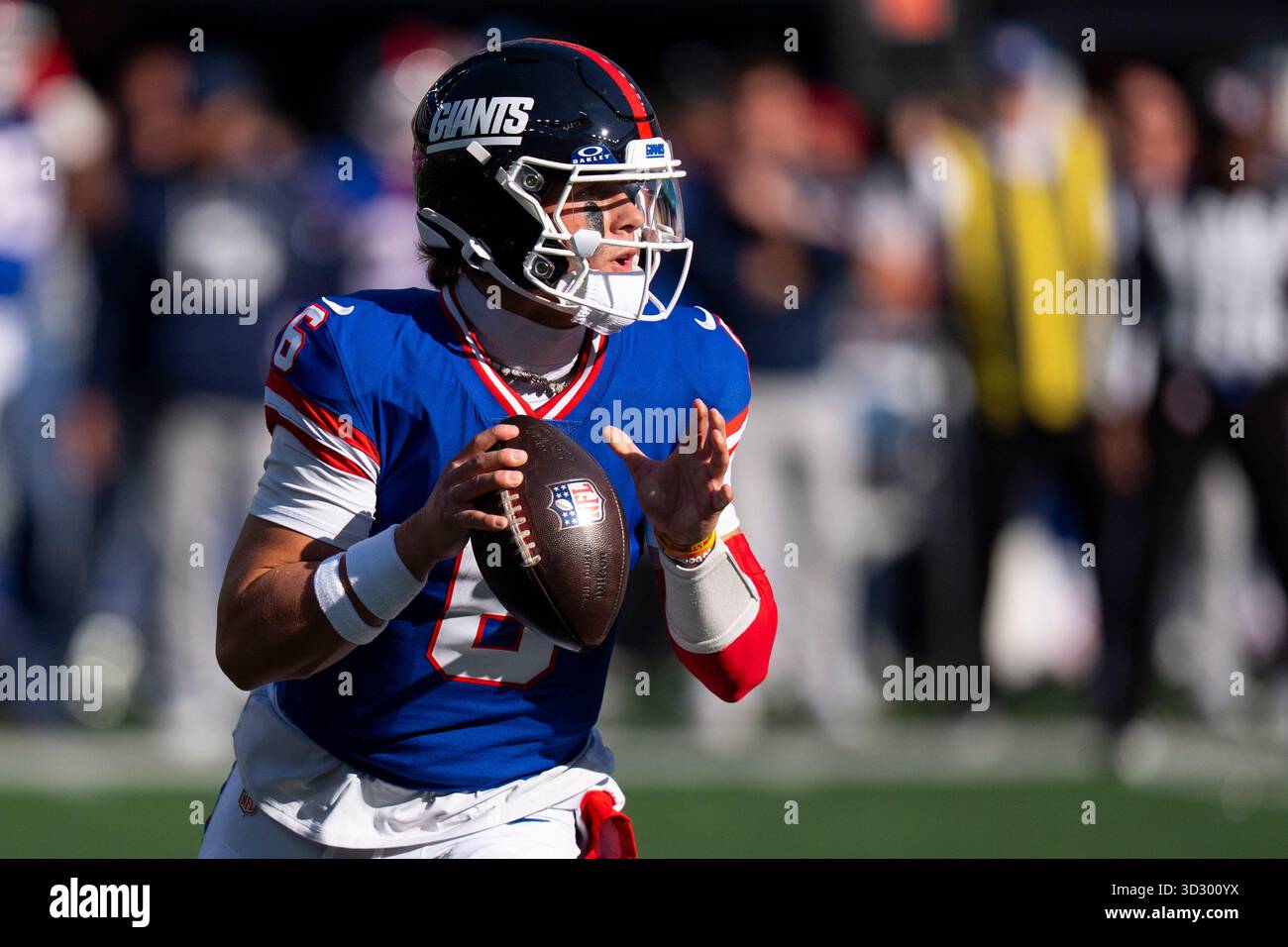 New York Giants quarterback Jaxson Dart (6) in action during an NFL ...
