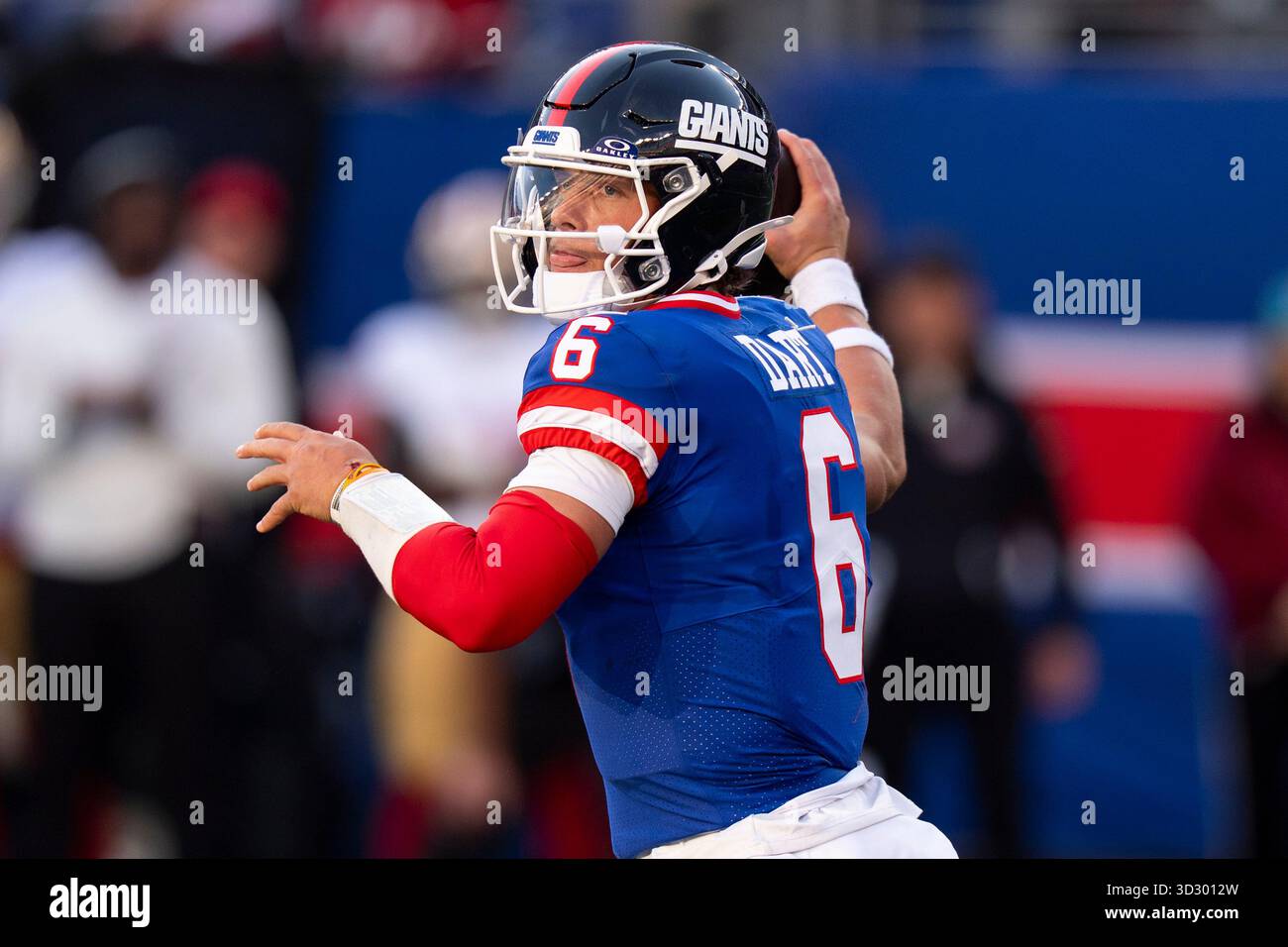 New York Giants quarterback Jaxson Dart (6) in action during an NFL ...