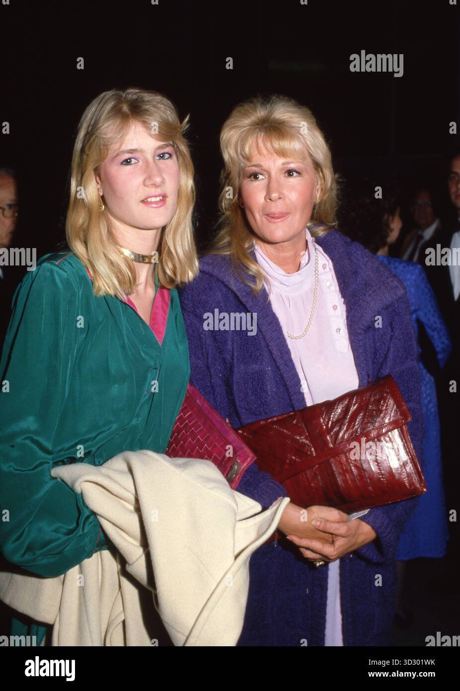 **FILE PHOTO** Diane Ladd Has Passed Away. Laura Dern and Diane Ladd ...