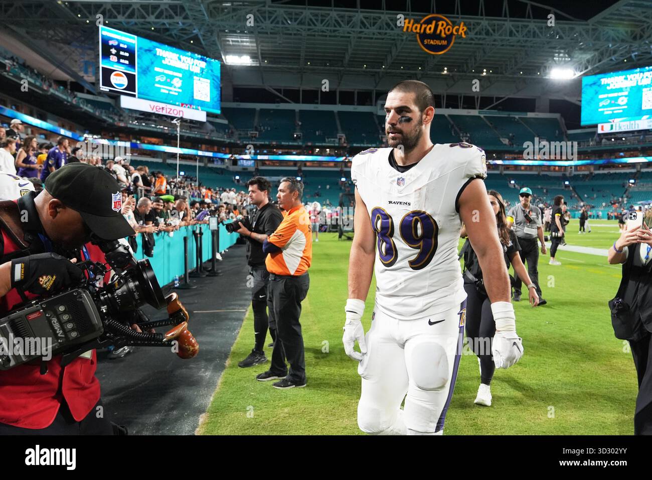 Baltimore Ravens tight end Mark Andrews (89) walks off the field after ...