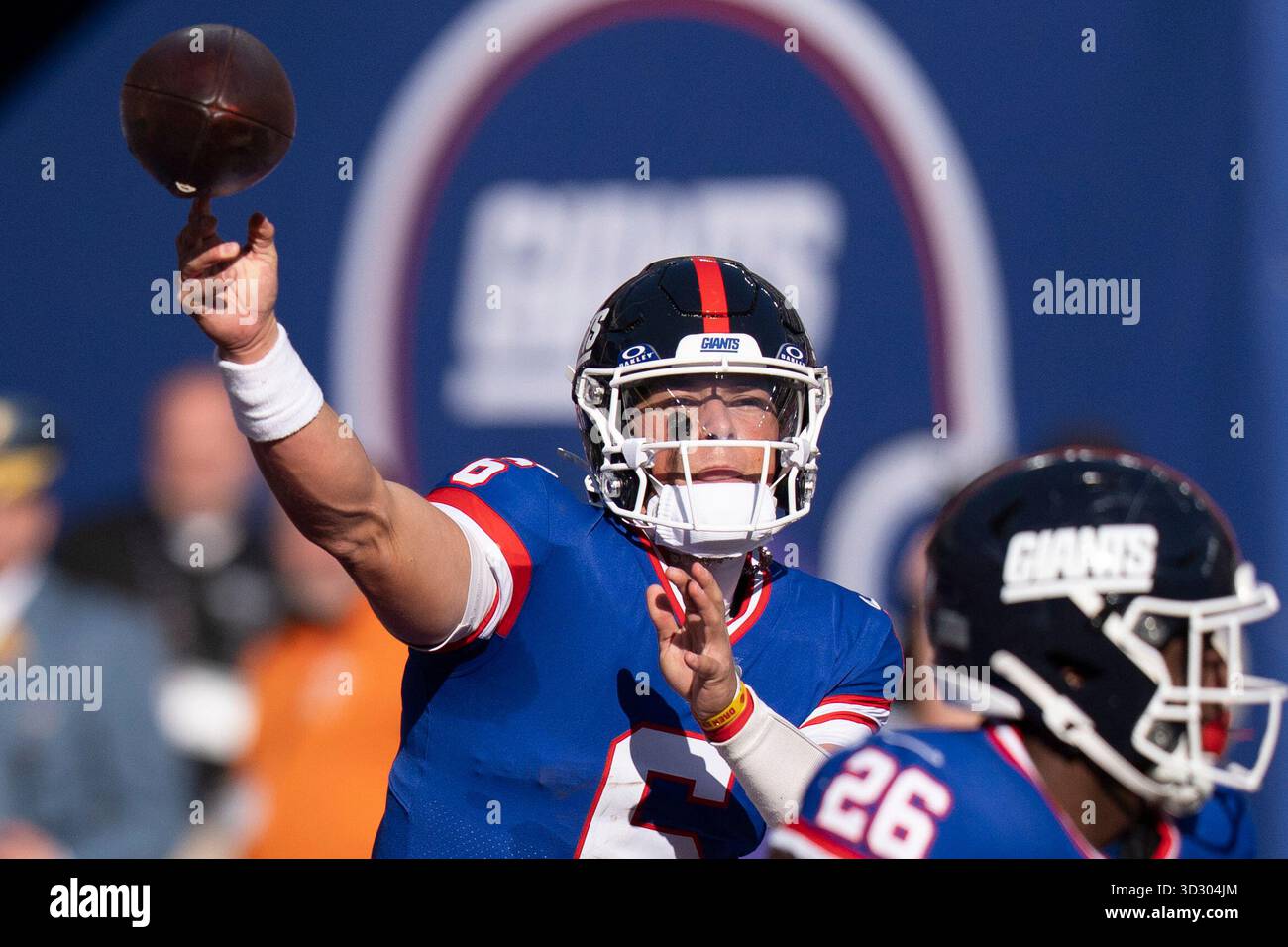 New York Giants quarterback Jaxson Dart (6) in action during an NFL ...