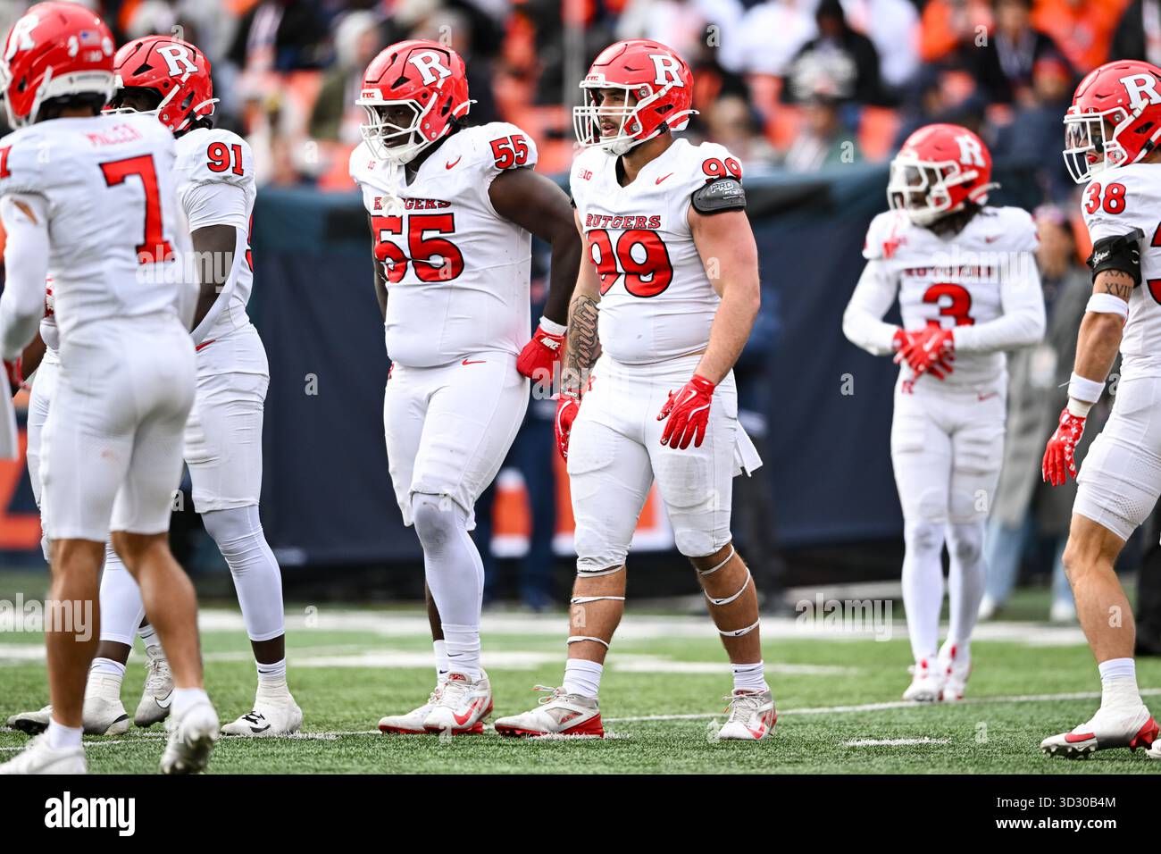 CHAMPAIGN, IL - NOVEMBER 01: Rutgers Scarlet Knights DL Eric O'Neill ...