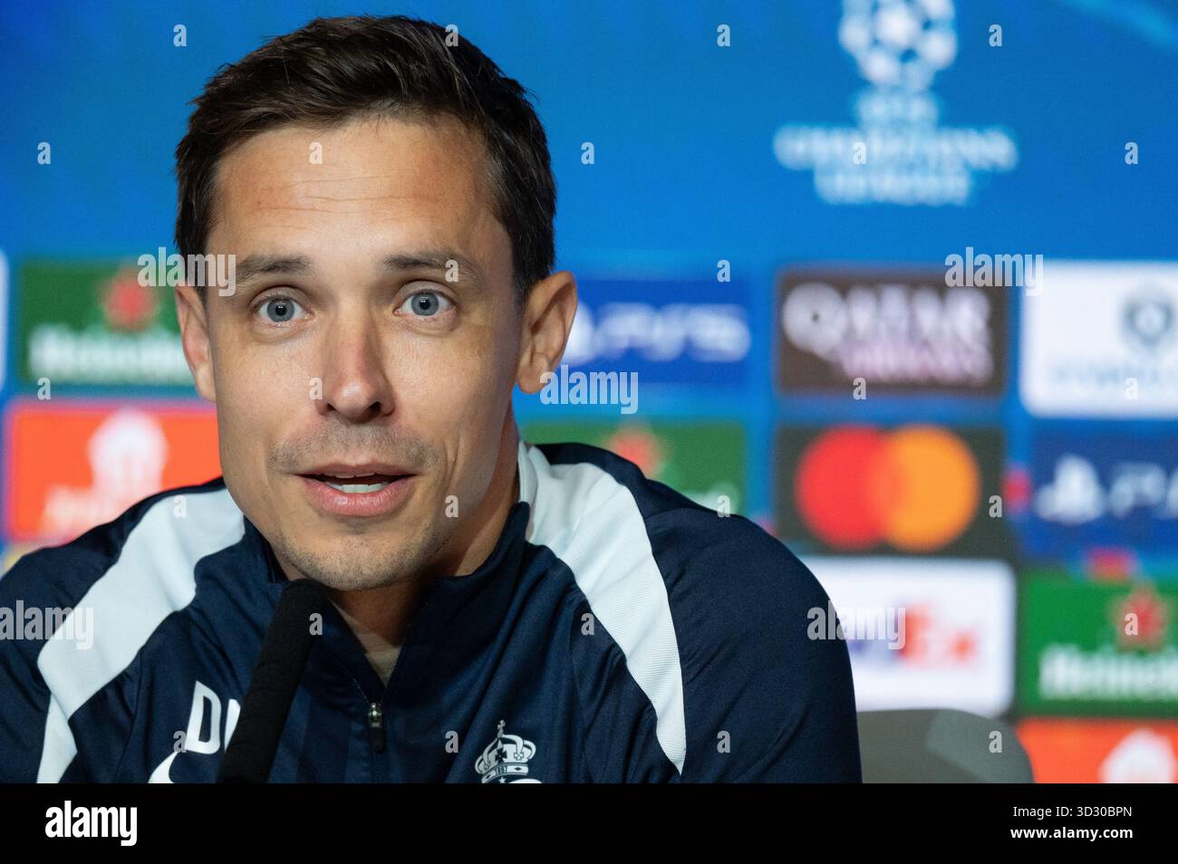 coach David Hubert of Union Saint-Gilloise during the pre-match press ...