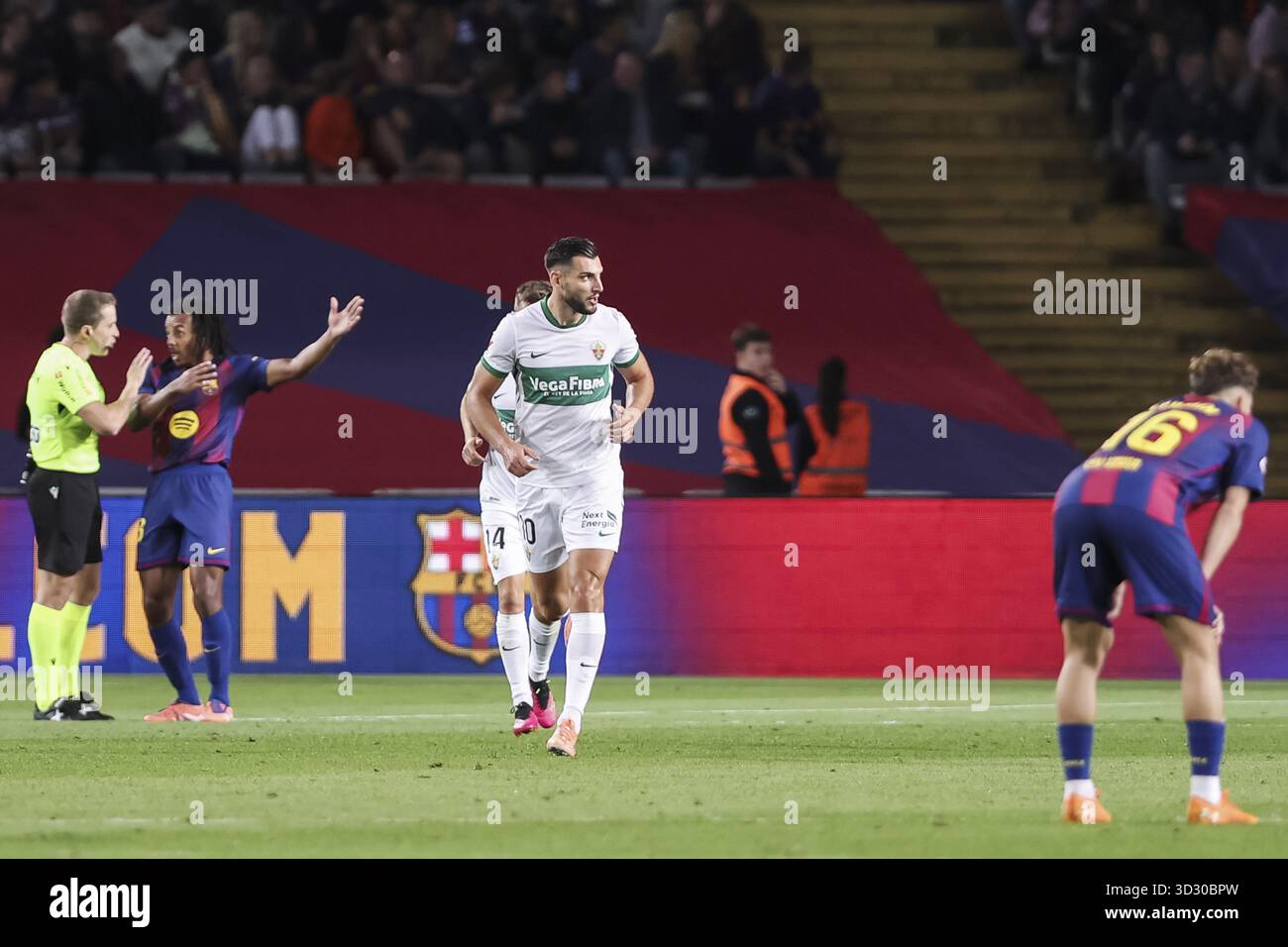 Rafa Mir of Elche CF celebrates a goal 2-1 during the Spanish ...