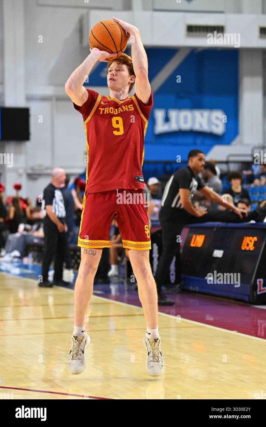 LOS ANGELES, CA - OCTOBER 18: USC Trojans guard Ryan Cornish (9) takes ...