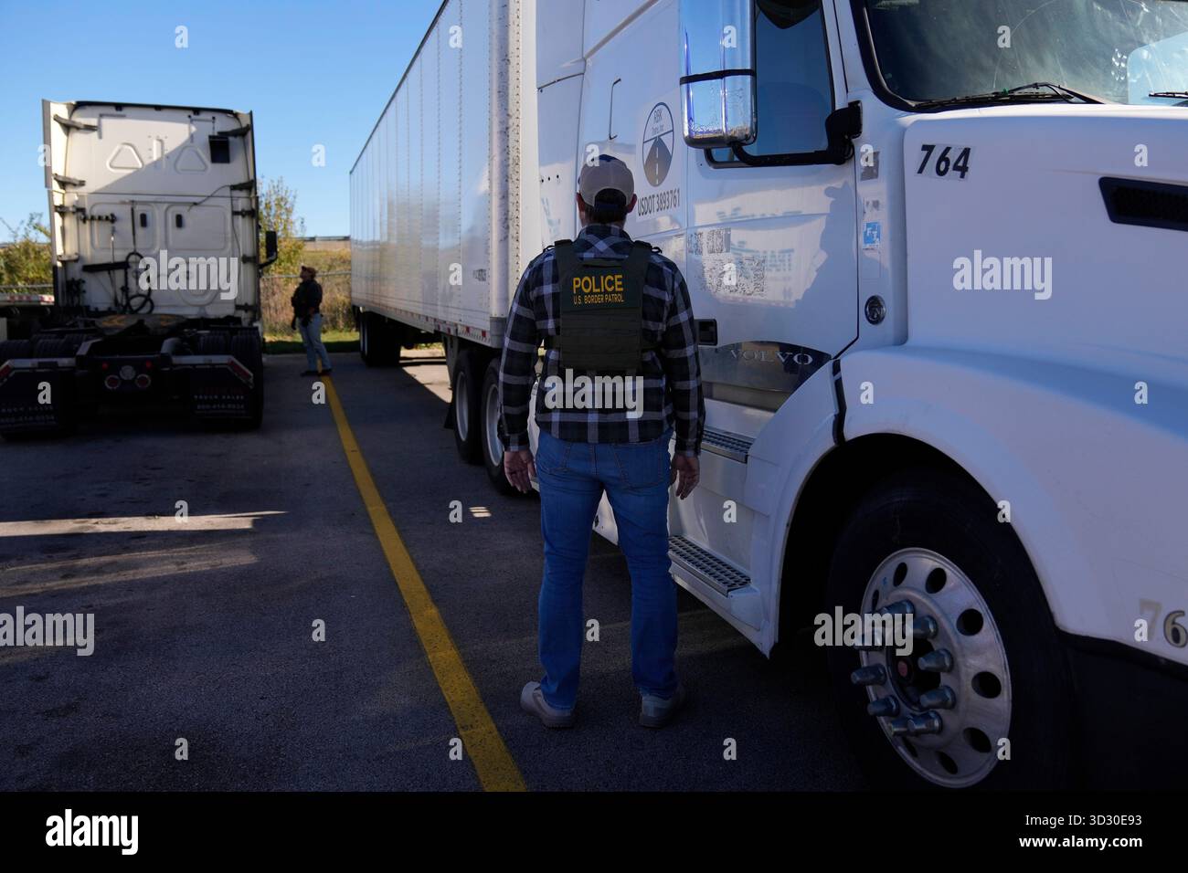 U.S. Border Patrol agents conduct an immigration enforcement operation ...