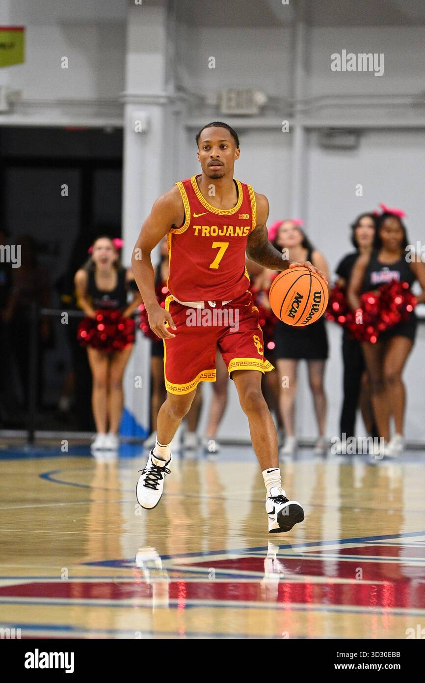 LOS ANGELES, CA - OCTOBER 18: USC Trojans guard Jordan Marsh (7 ...