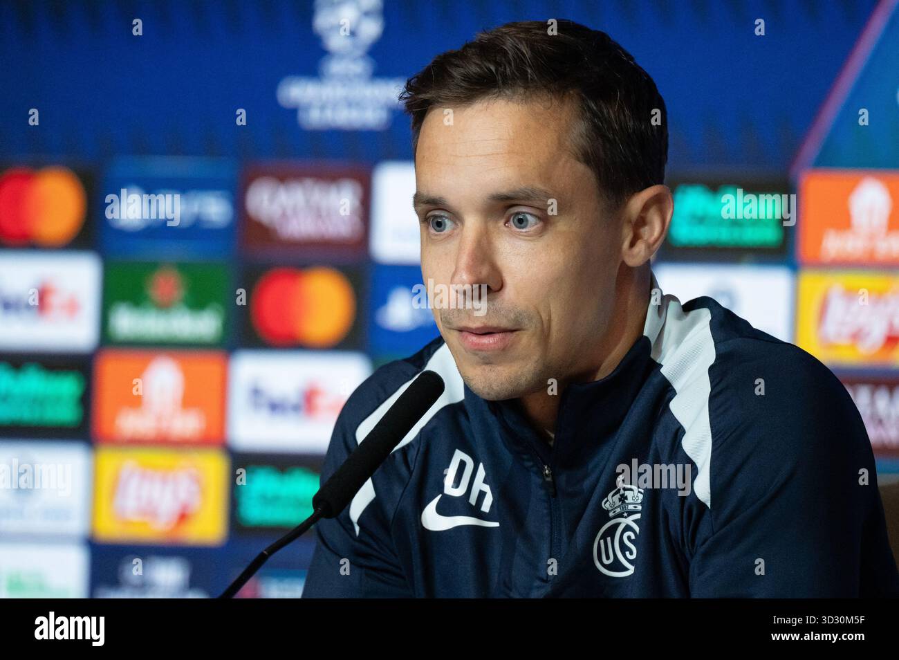 coach David Hubert of Union Saint-Gilloise during the pre-match press ...