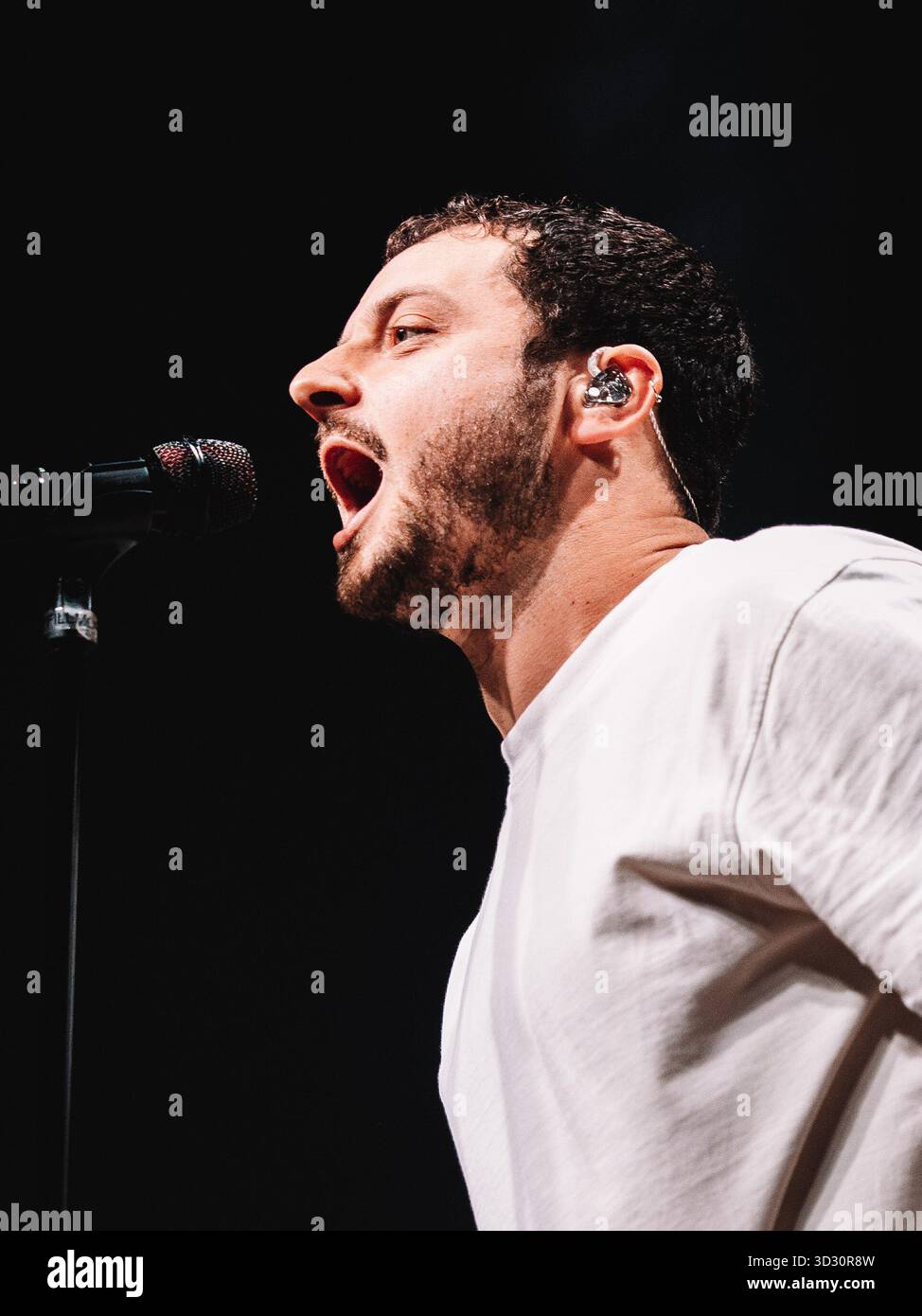 November 2, 2025, Bloomington, Minnesota, USA: Singer JORDAN BENJAMIN ...