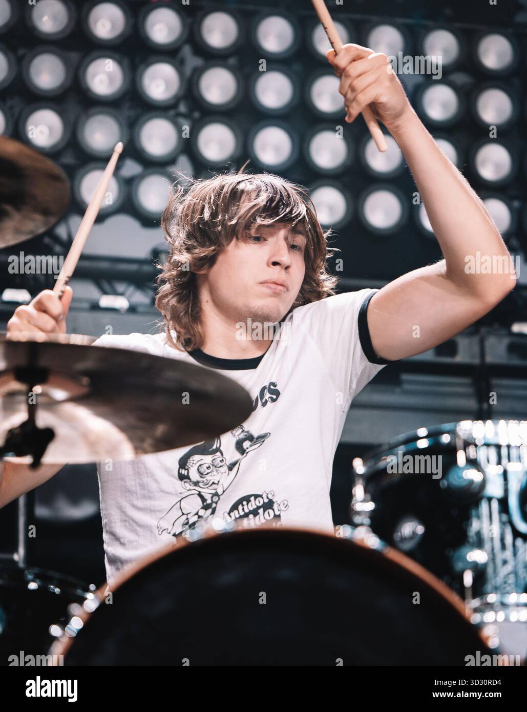 November 2, 2025, Bloomington, Minnesota, USA: Drummer MILES ELZE ...