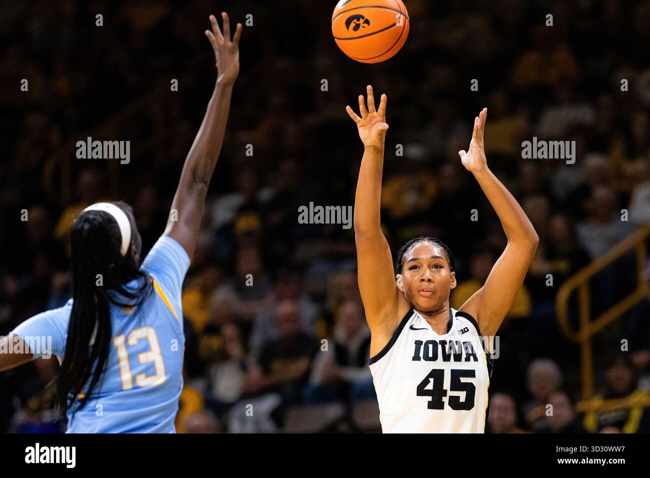 Iowa Hawkeyes forward Hannah Stuelke (45) shoots the ball against a ...