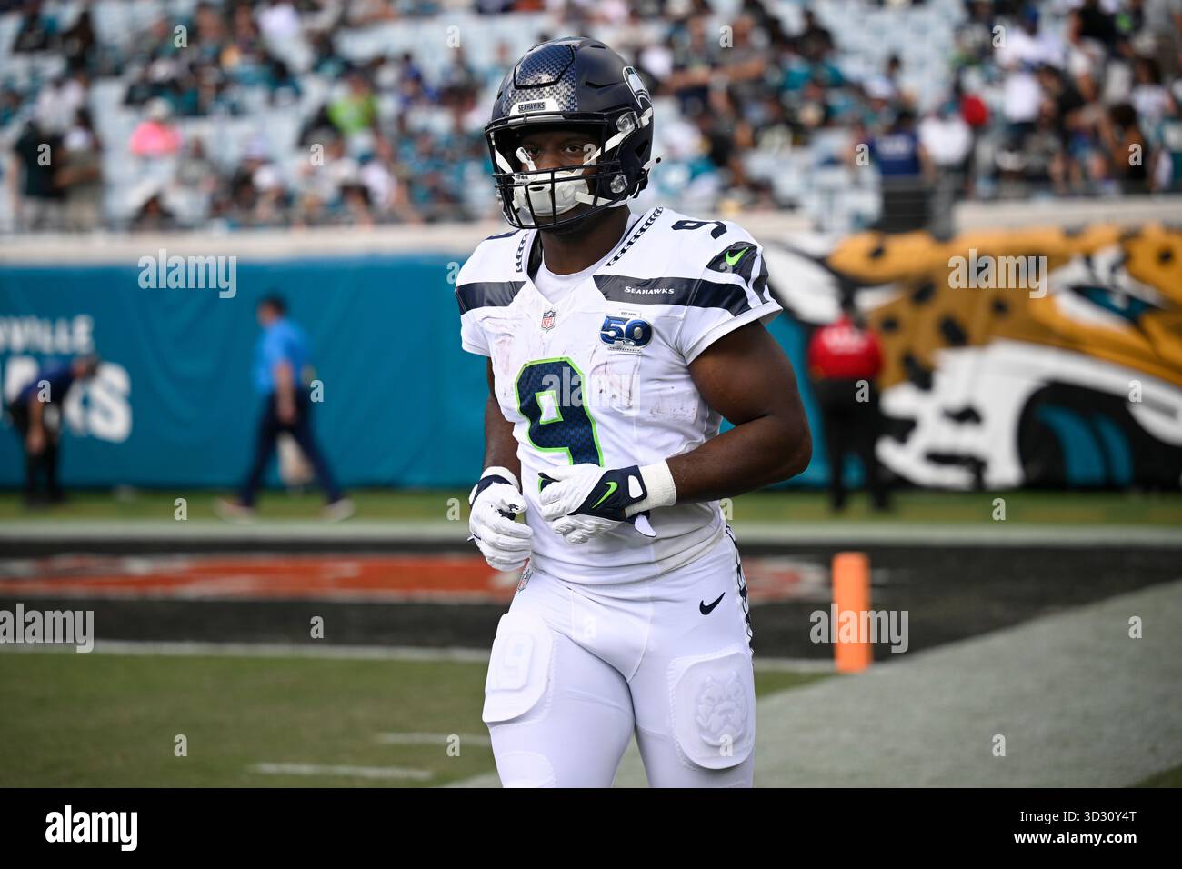 Seattle Seahawks running back Kenneth Walker III (9) heads to the ...