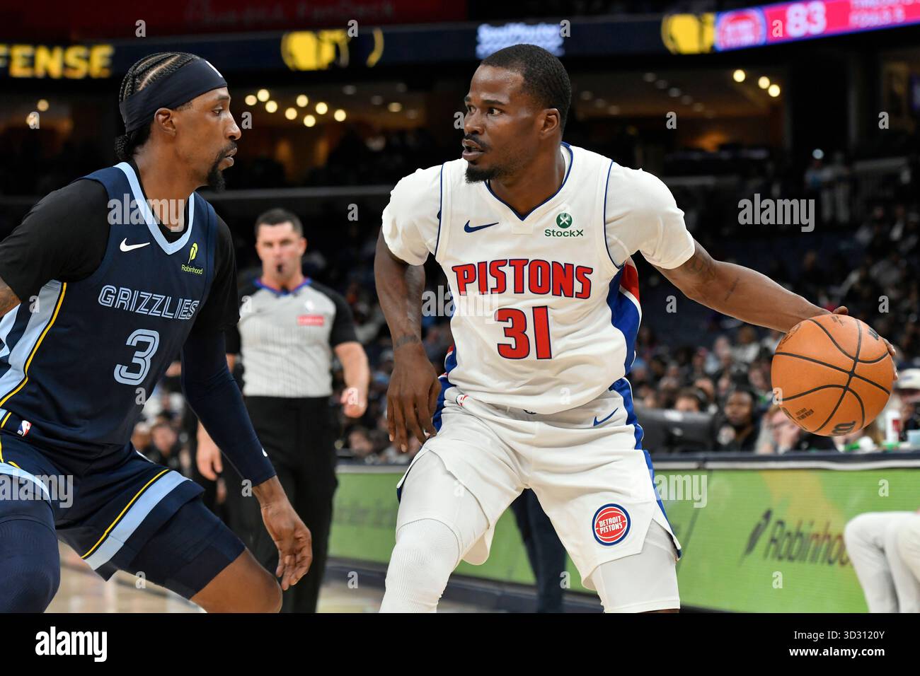 Detroit Pistons guard Javonte Green (31) handles the ball against ...