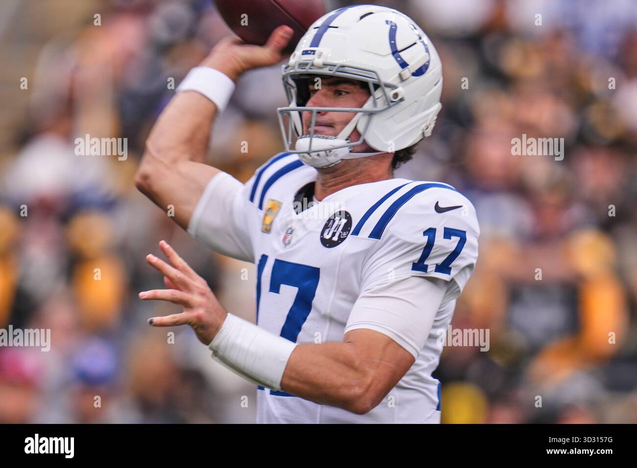 Indianapolis Colts quarterback Daniel Jones (17) throws a pass during ...