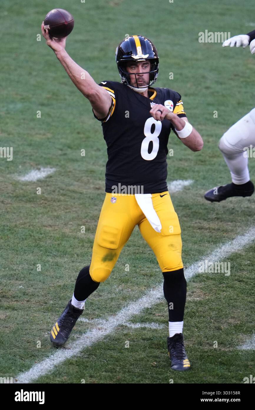 Pittsburgh Steelers quarterback Aaron Rodgers (8) throws a pass during ...