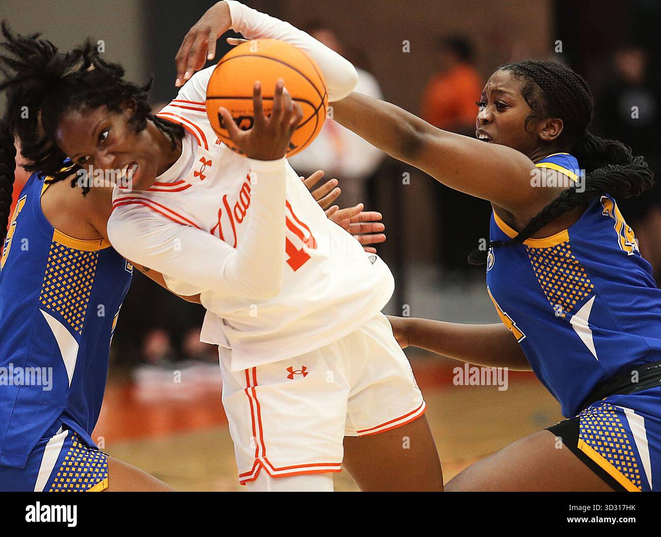 Texas Rio Grande Valley's Jalayah Ingram, left, keeps the ball away ...