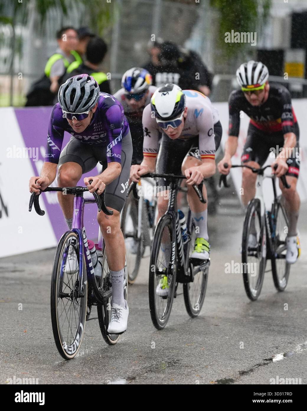 Tour de france ben o'connor 2025 hi-res stock photography and images ...