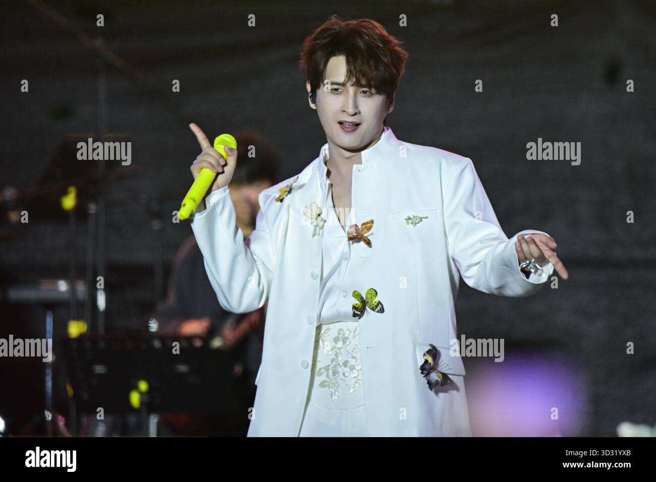 Chinese singer Zhang Yuan performs in Suzhou City, east China's Jiangsu ...