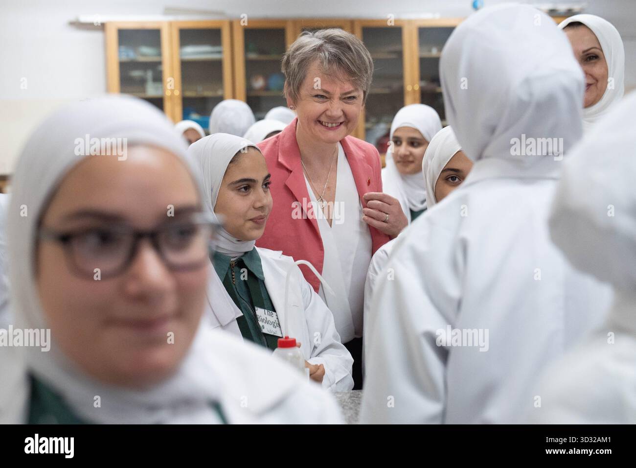 Foreign Secretary Yvette Cooper meets Palestinian refugee students at ...
