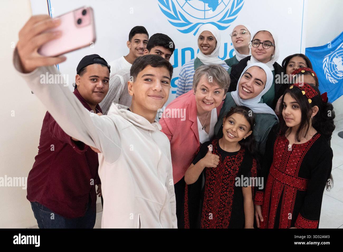 Foreign Secretary Yvette Cooper meets Palestinian refugee students at ...