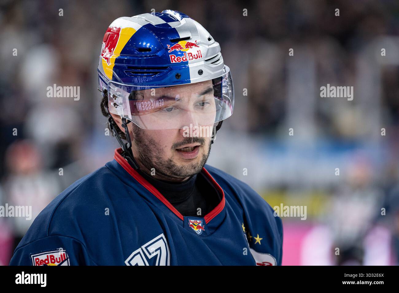 Taro Hirose (EHC Red Bull Muenchen, #17) / Portrait / Portraet GER, EHC ...