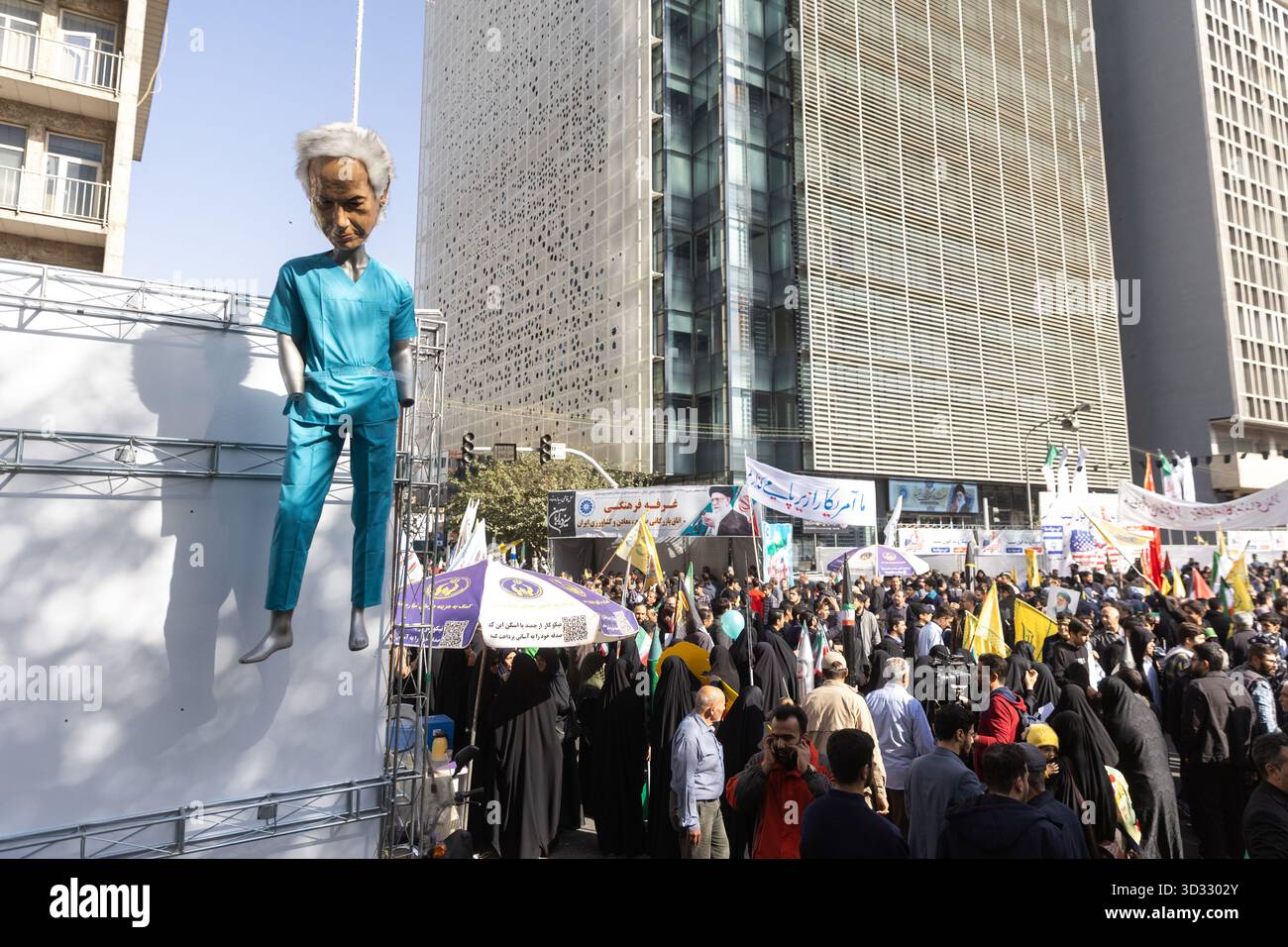 Effigies of U.S. President Donald Trump seen hang during a rally ...