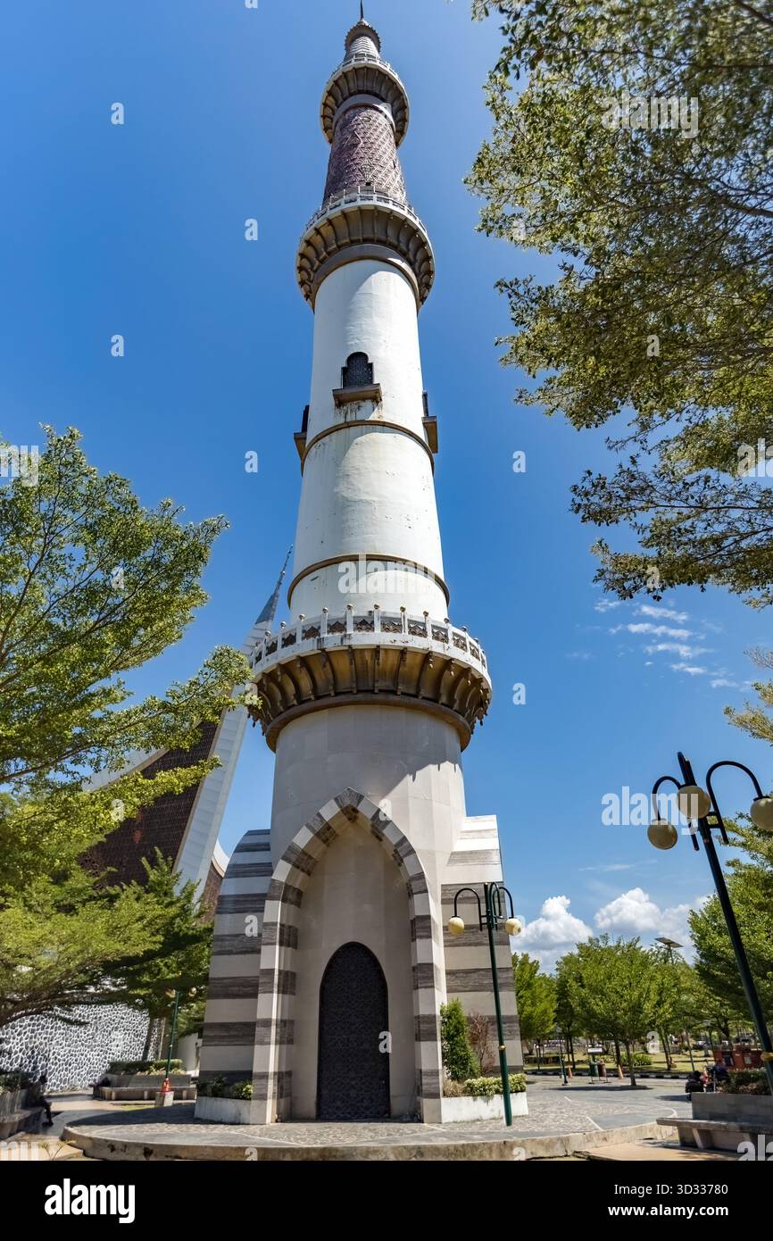Minaret of the Grand Mosque of West Sumatra, Mosque with Minangkabau ...