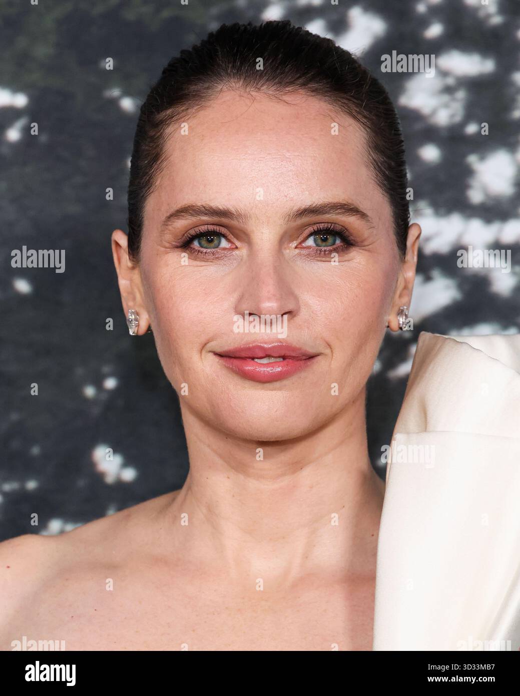 HOLLYWOOD, LOS ANGELES, CALIFORNIA, USA - NOVEMBER 03: English actress ...