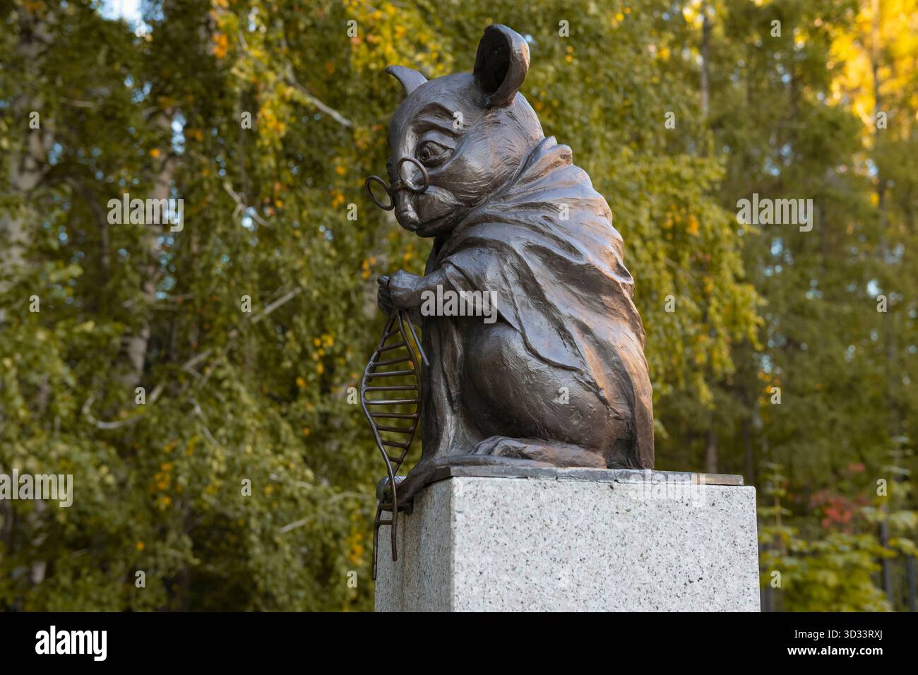 Mouse knitting dna hi-res stock photography and images - Alamy