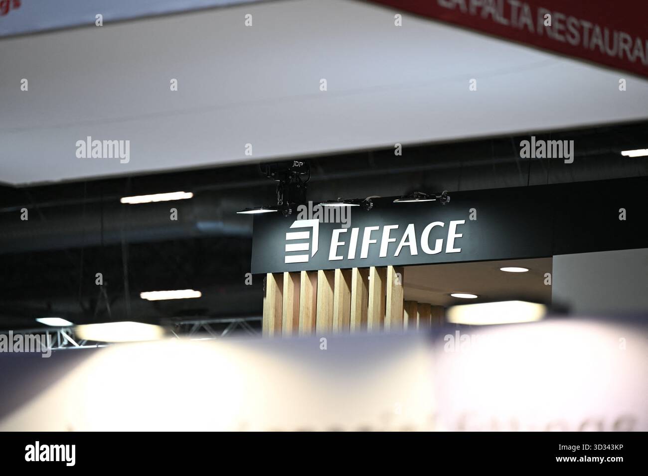 Illustration of the EIFFAGE logo, European leader in construction and ...