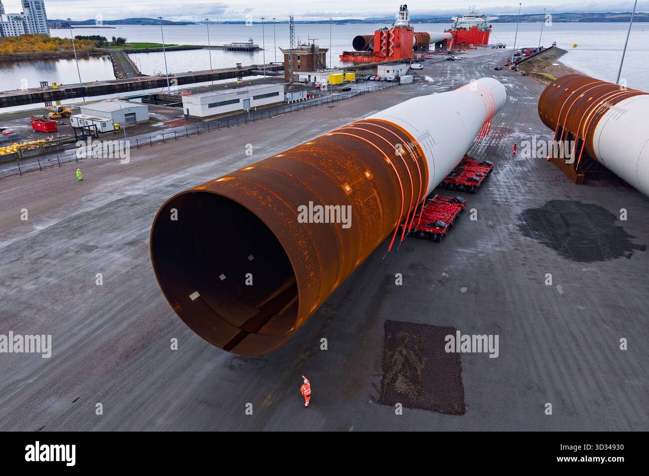 Edinburgh, Scotland, UK. 4th November 2025. A massive wind turbine ...