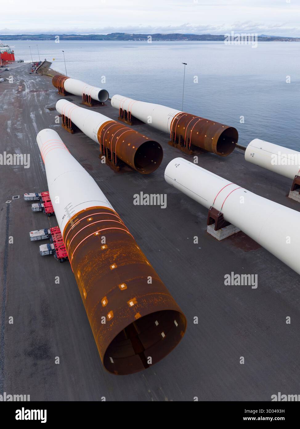 Edinburgh, Scotland, UK. 4th November 2025. A massive wind turbine ...