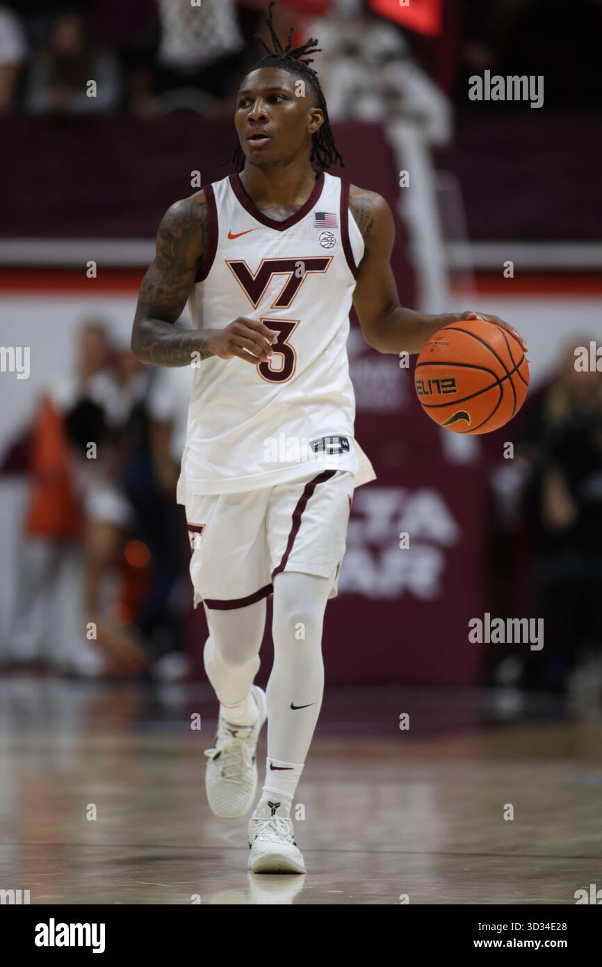 Virginia Tech Hokies guard Ben Hammond (3) dribbles the ball at Cassell ...