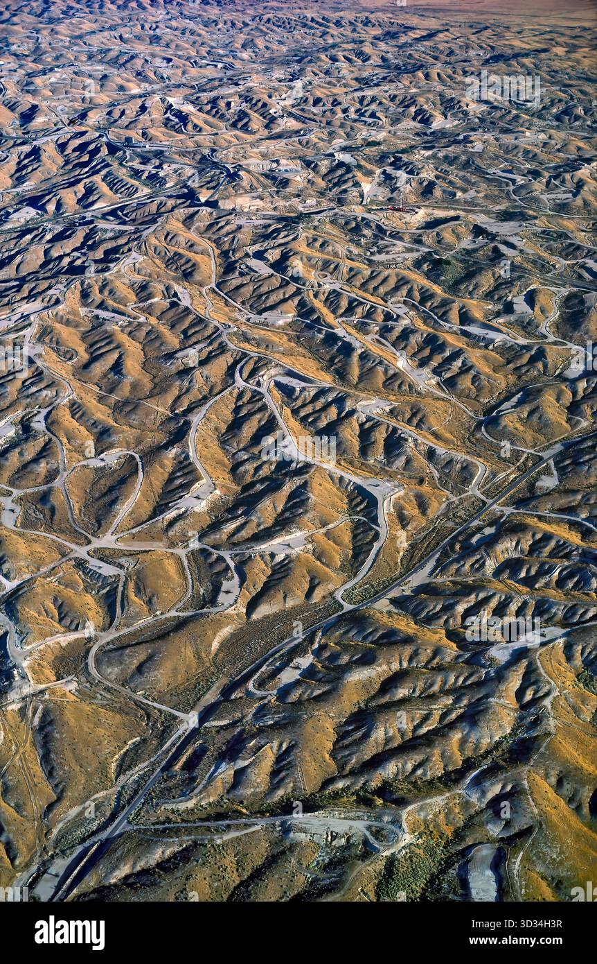 Oil Fields, Temblor Range, Southern California Stock Photo - Alamy