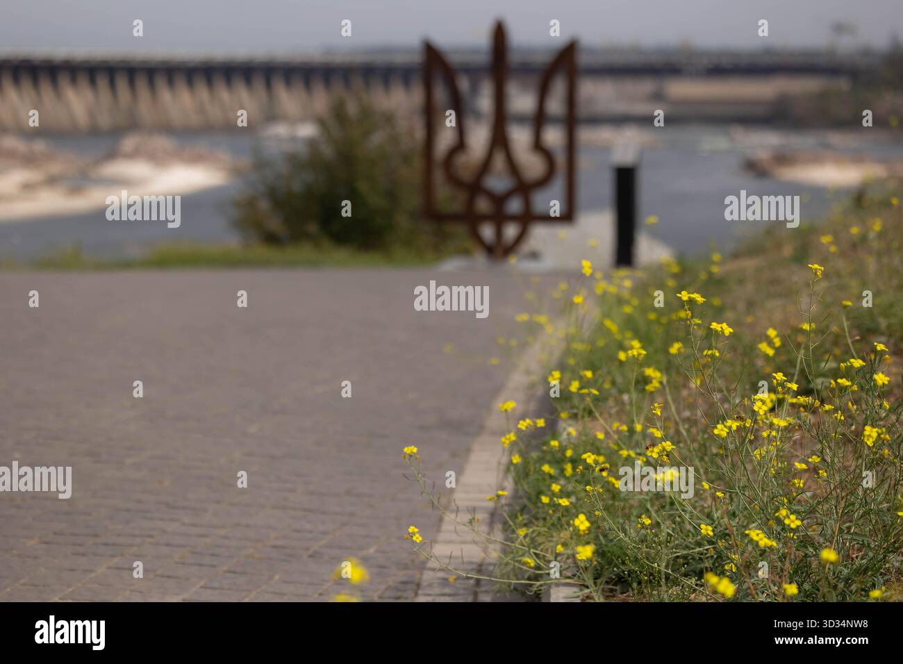 Dnieper hydroelectric dam turbine hi-res stock photography and images ...
