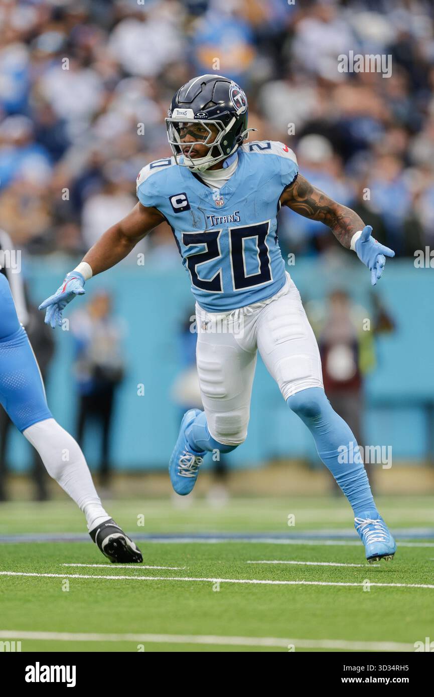 Tennessee Titans running back Tony Pollard (20) runs a route during the ...
