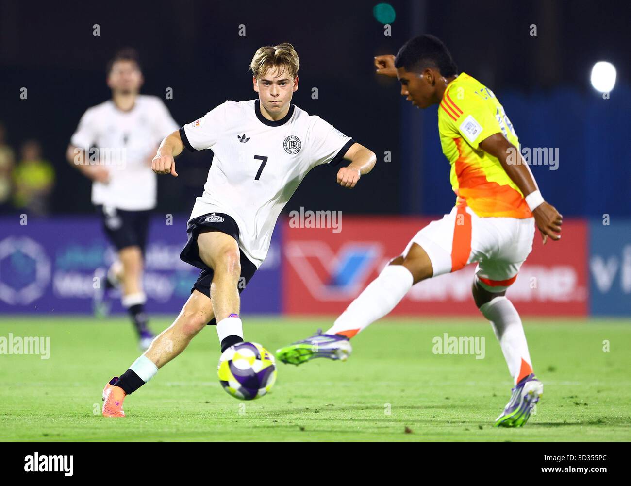Benjamin Ley (Germany, l.) Doha, November 4, 2025, Football, FIFA U17 ...