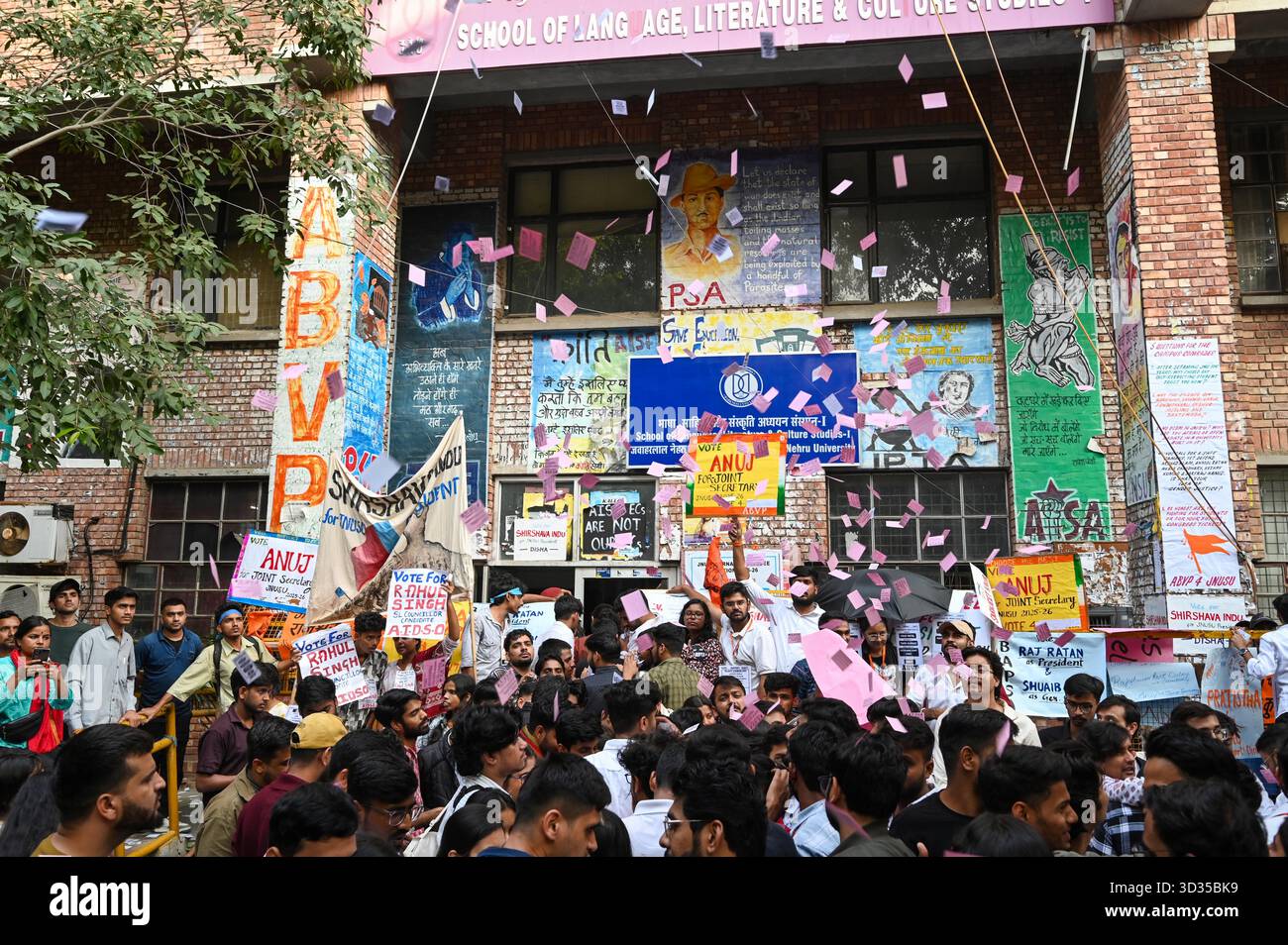 NEW DELHI, INDIA - NOVEMBER 4: Scene of JNU Student's union election in ...