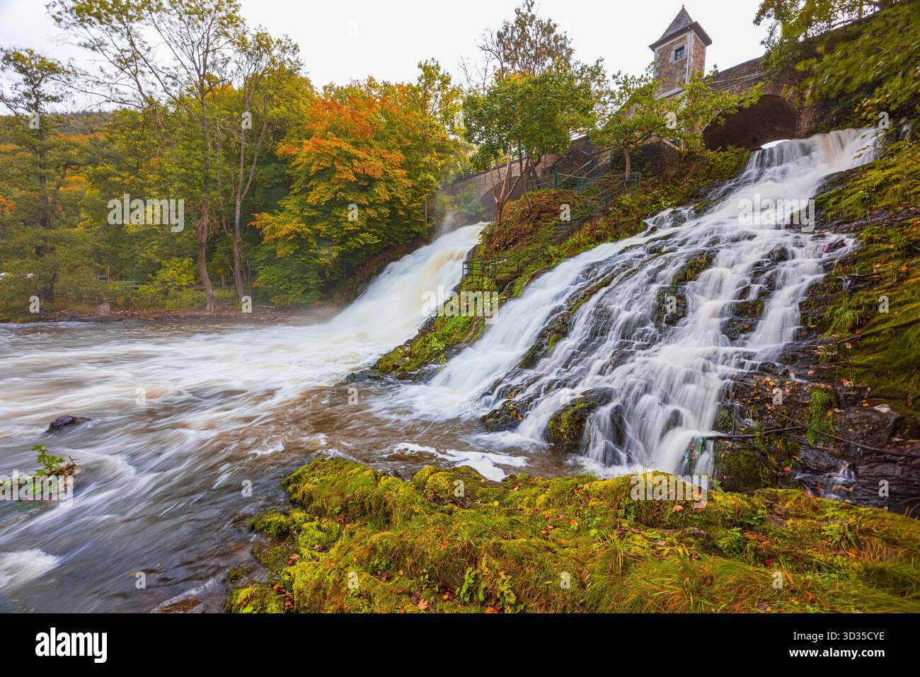 Coo waterfalls daytime hi-res stock photography and images - Alamy