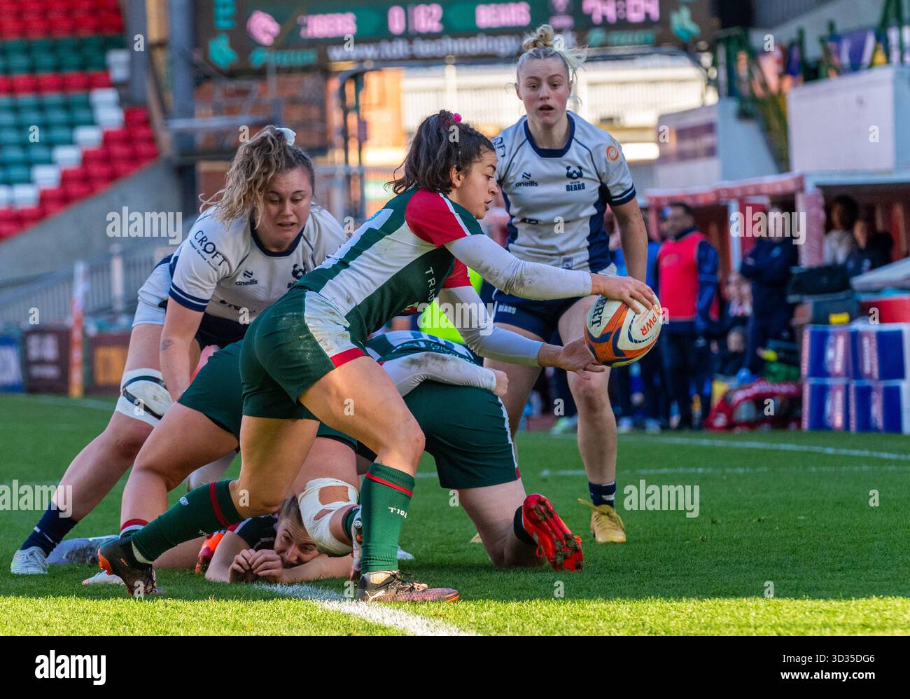 Eneka labeyrie hi-res stock photography and images - Alamy