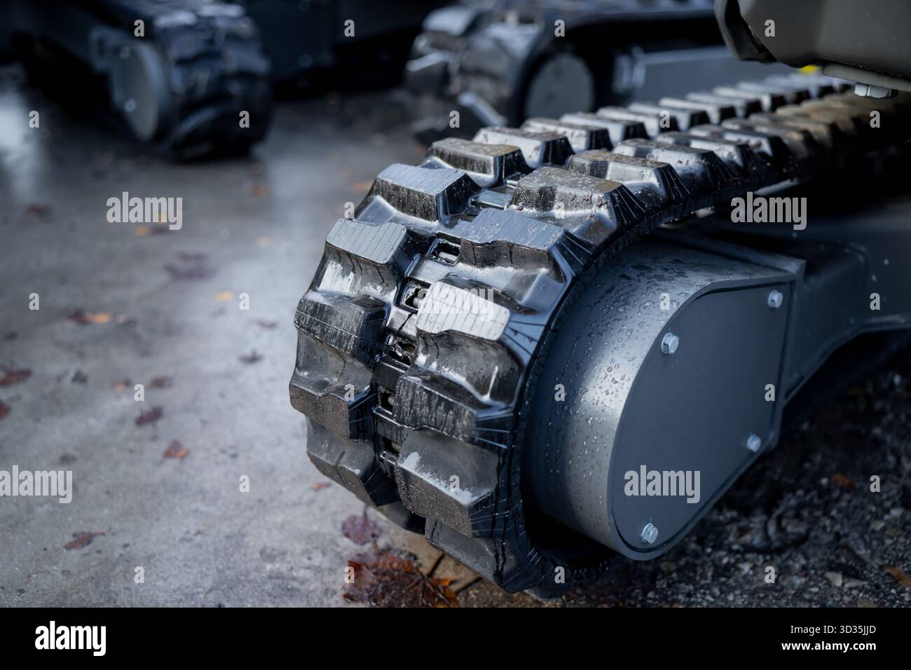 Crawler drivetrain hi-res stock photography and images - Alamy