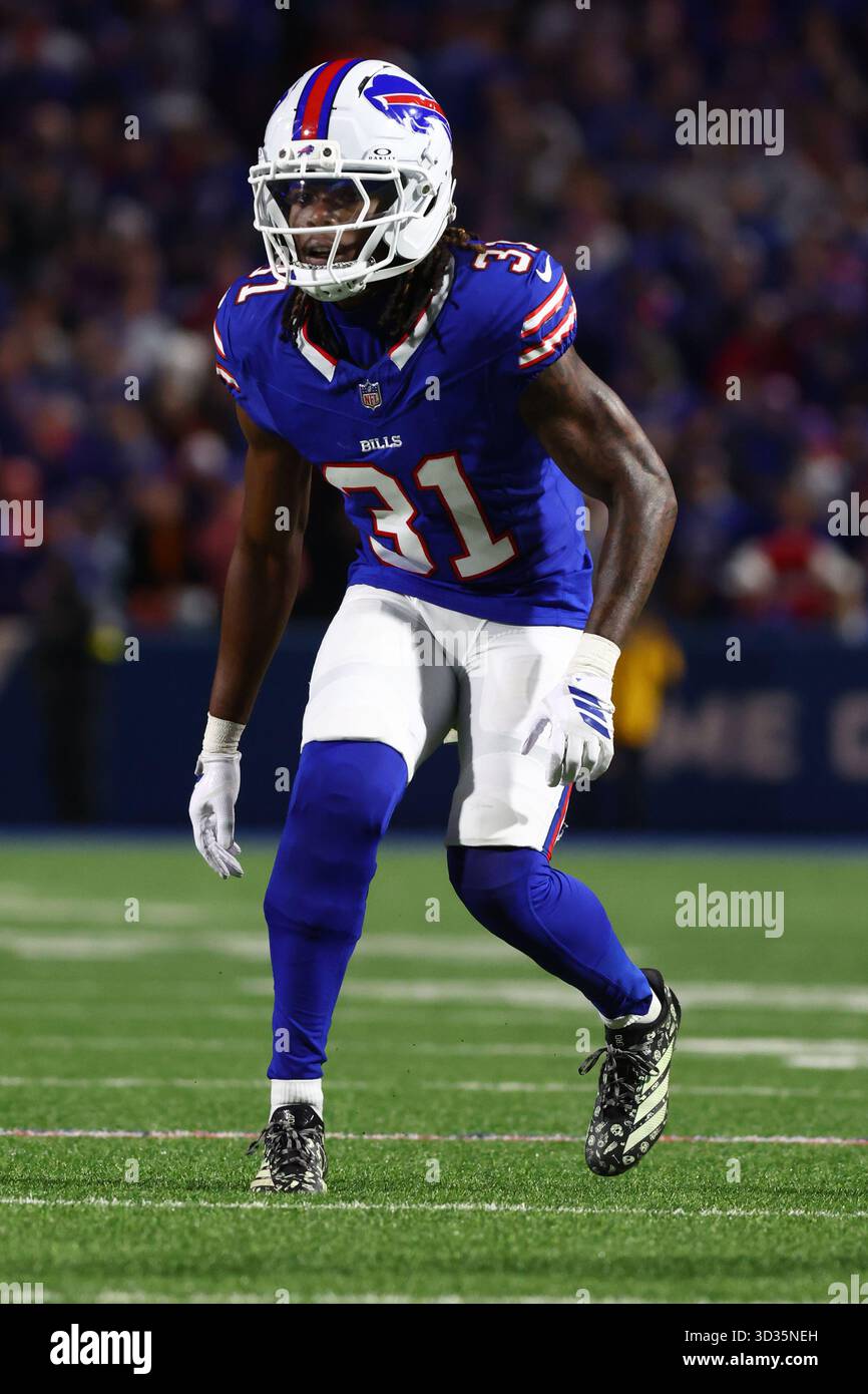 Buffalo Bills cornerback Maxwell Hairston (31) lines up during the ...