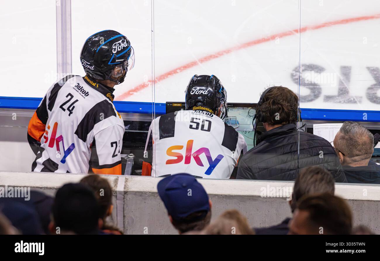Zurich, Switzerland, 9th Sept 2025: The two head referees #24 Daniel ...